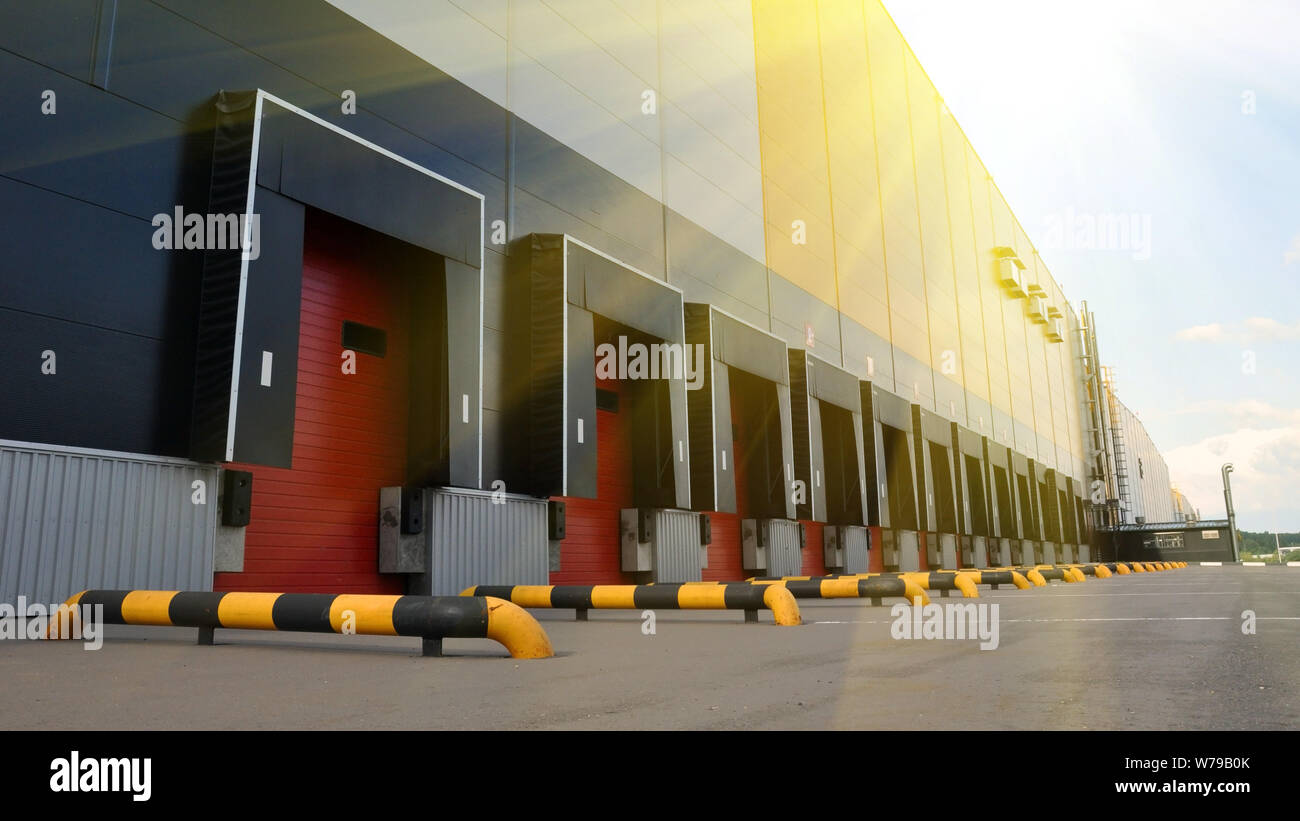 Innovative logistic warehouse complex. Excellent solution for storing ...