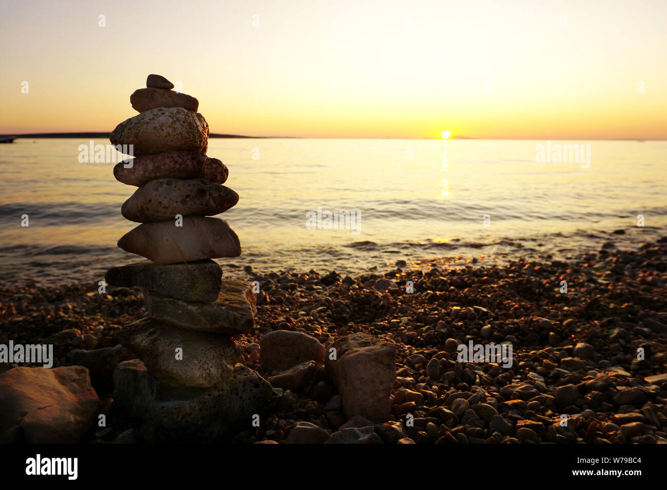 Pebble stone tower at the beach hi-res stock photography and images - Alamy