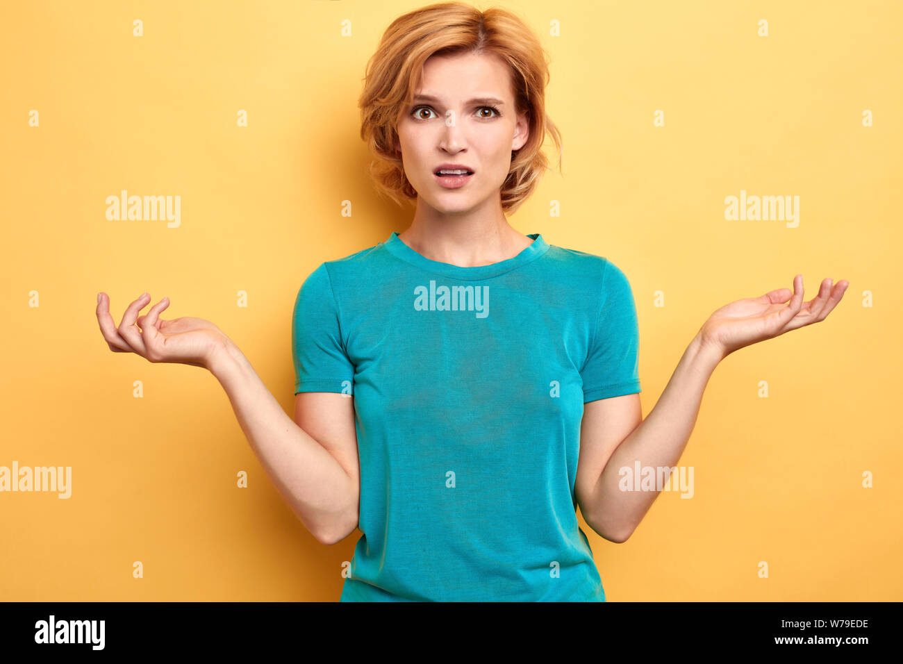 Shrug shoulders hi-res stock photography and images - Alamy