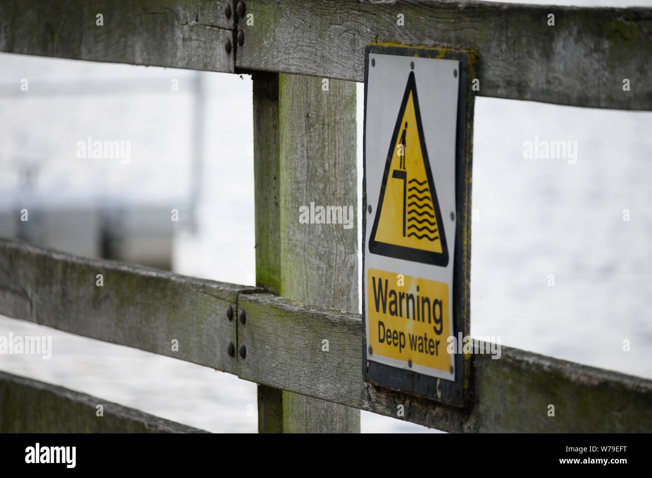 Deep water warning sign Stock Photo - Alamy