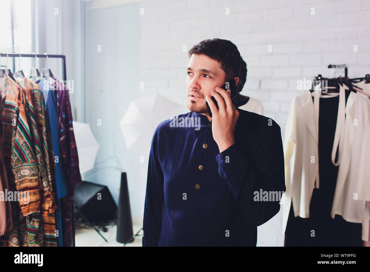 Eavesdropping phone hi-res stock photography and images - Alamy