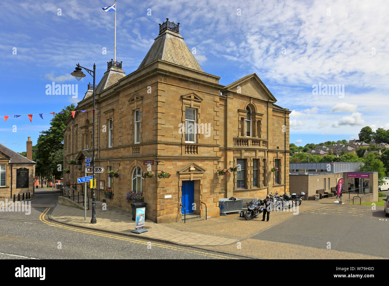 Jedburgh Town Hall and VisitScotland iCentre, Jedburgh, Scottish ...