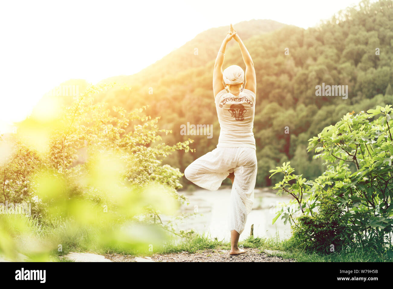 Yoga pose back view hi-res stock photography and images - Alamy