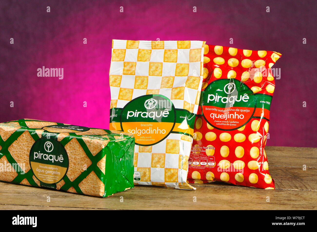 Packets of snacks hi-res stock photography and images - Alamy