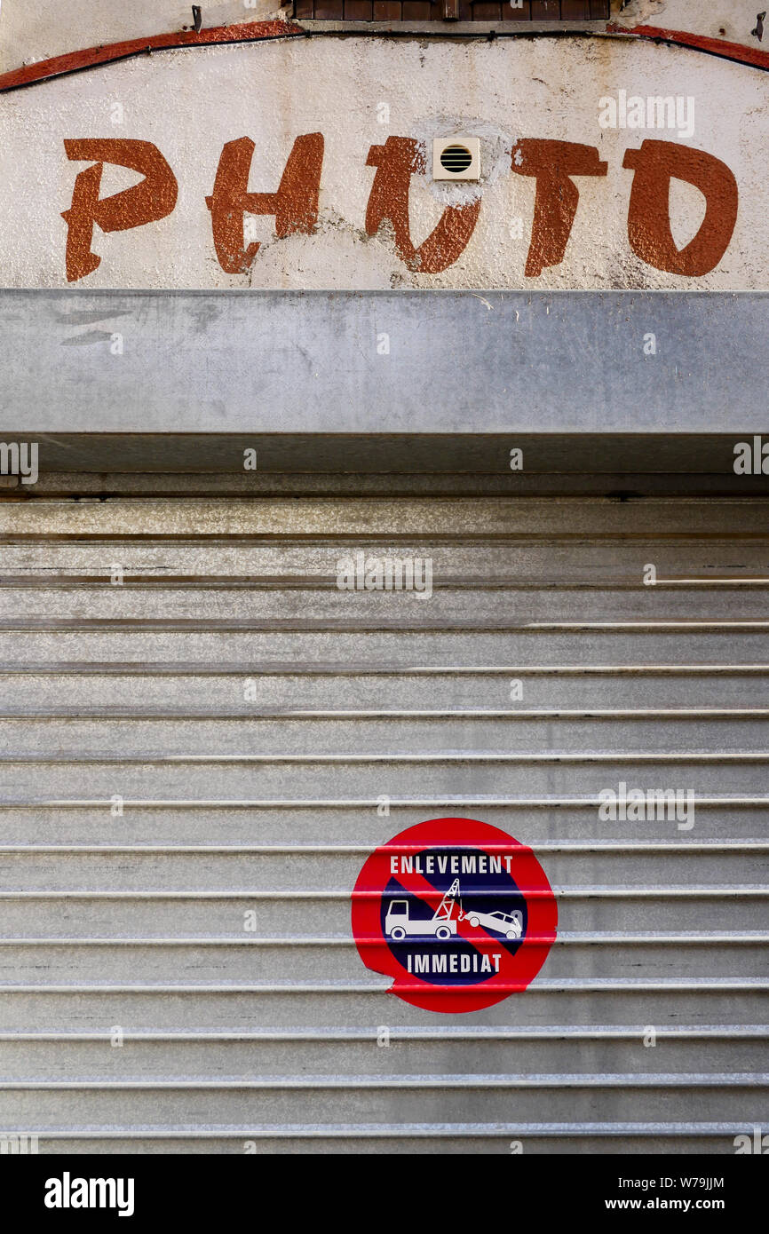 Closed photographer's shop, Alès, Gard, France Stock Photo - Alamy