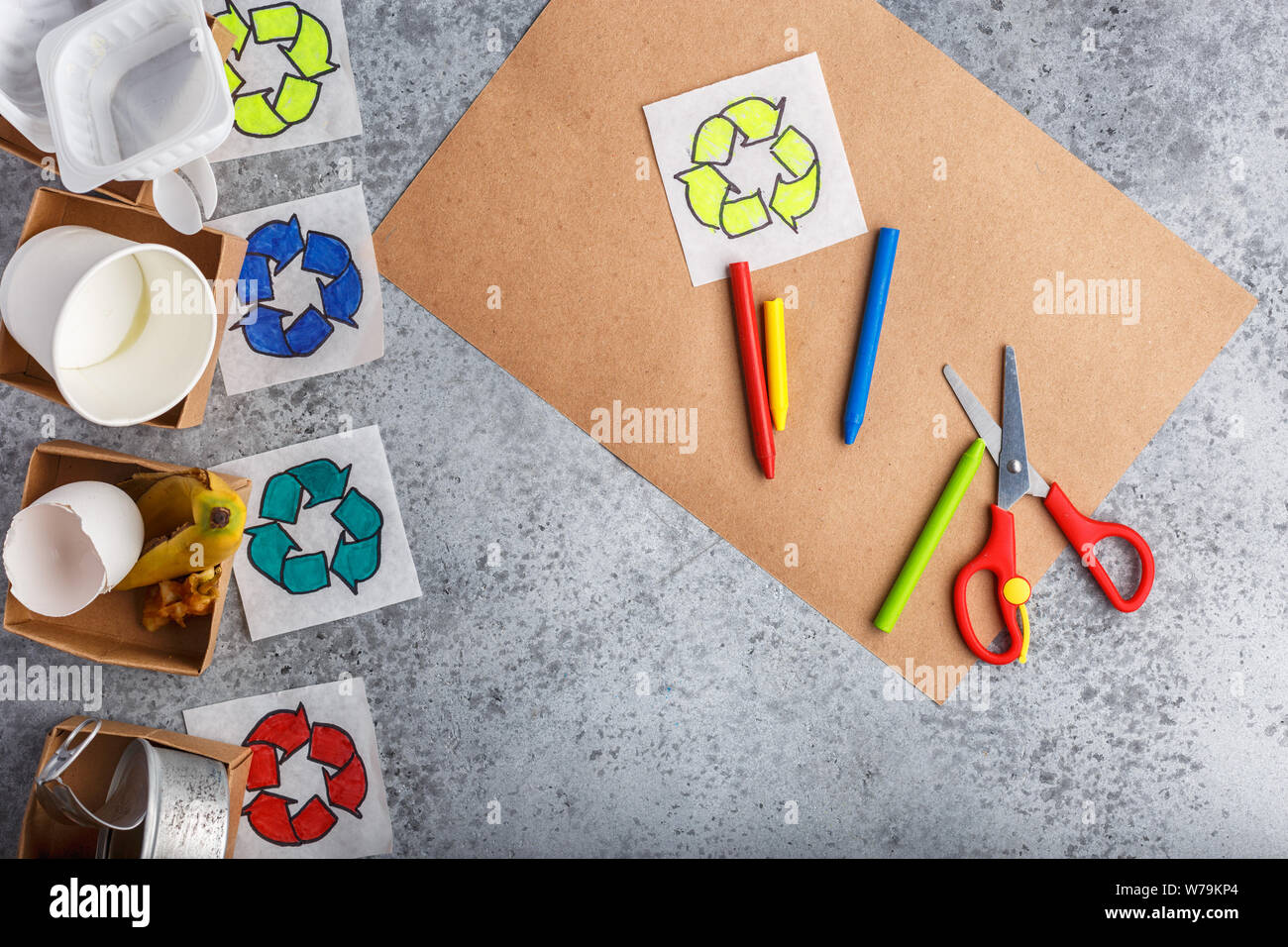 Cartoon recycling symbol hi-res stock photography and images - Alamy