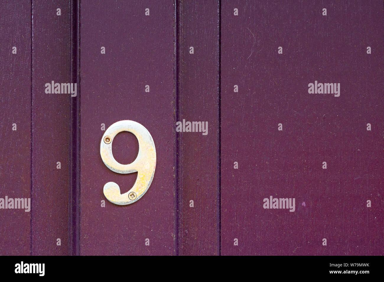 Purple front door hi-res stock photography and images - Alamy