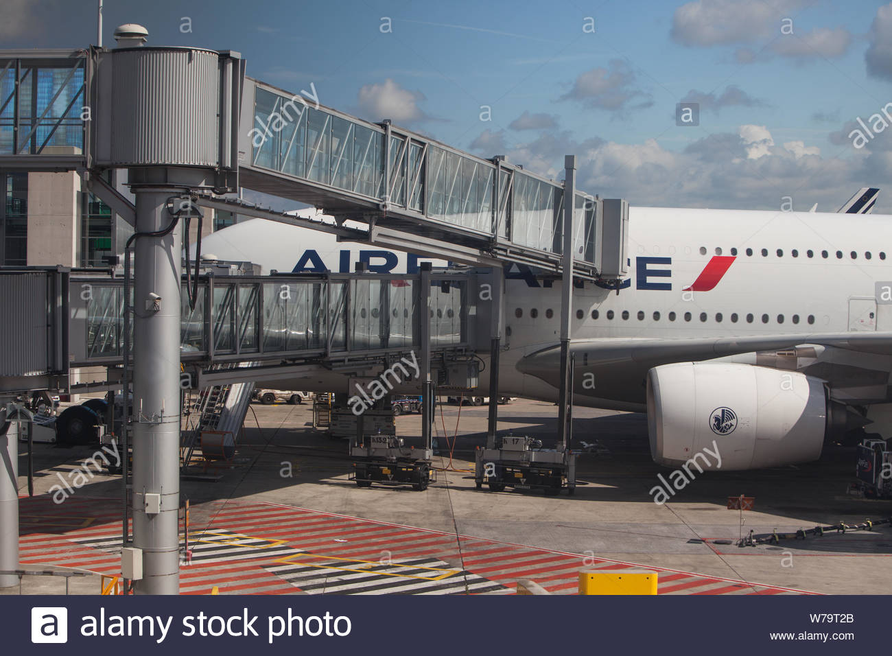Airport Sky Deck High Resolution Stock Photography and Images - Alamy