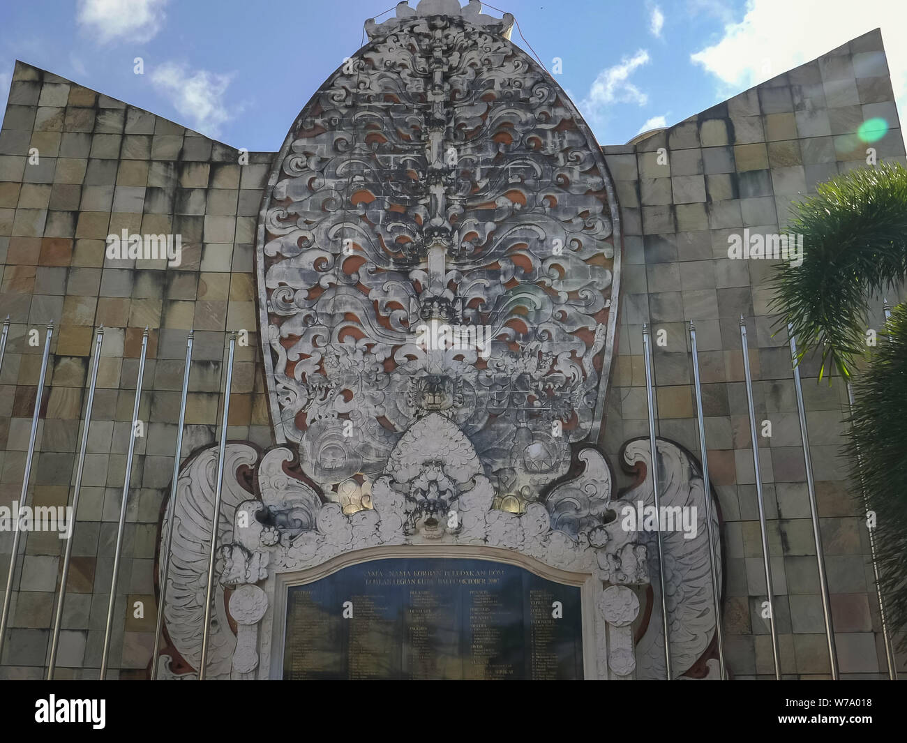 Bali terrorist bombing memorial sculpture hi-res stock photography and ...