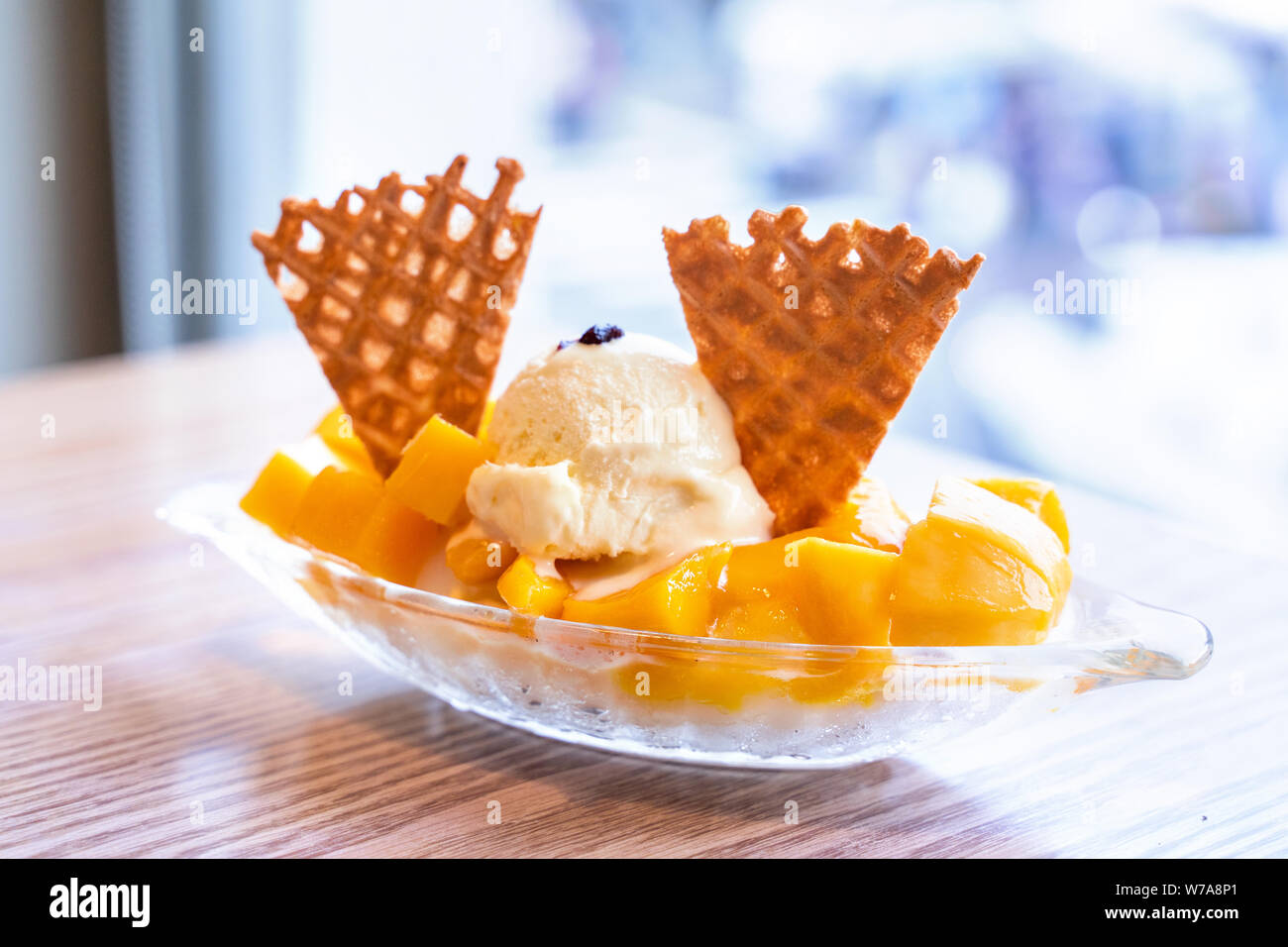 Mango shaved ice taiwan hi-res stock photography and images - Alamy