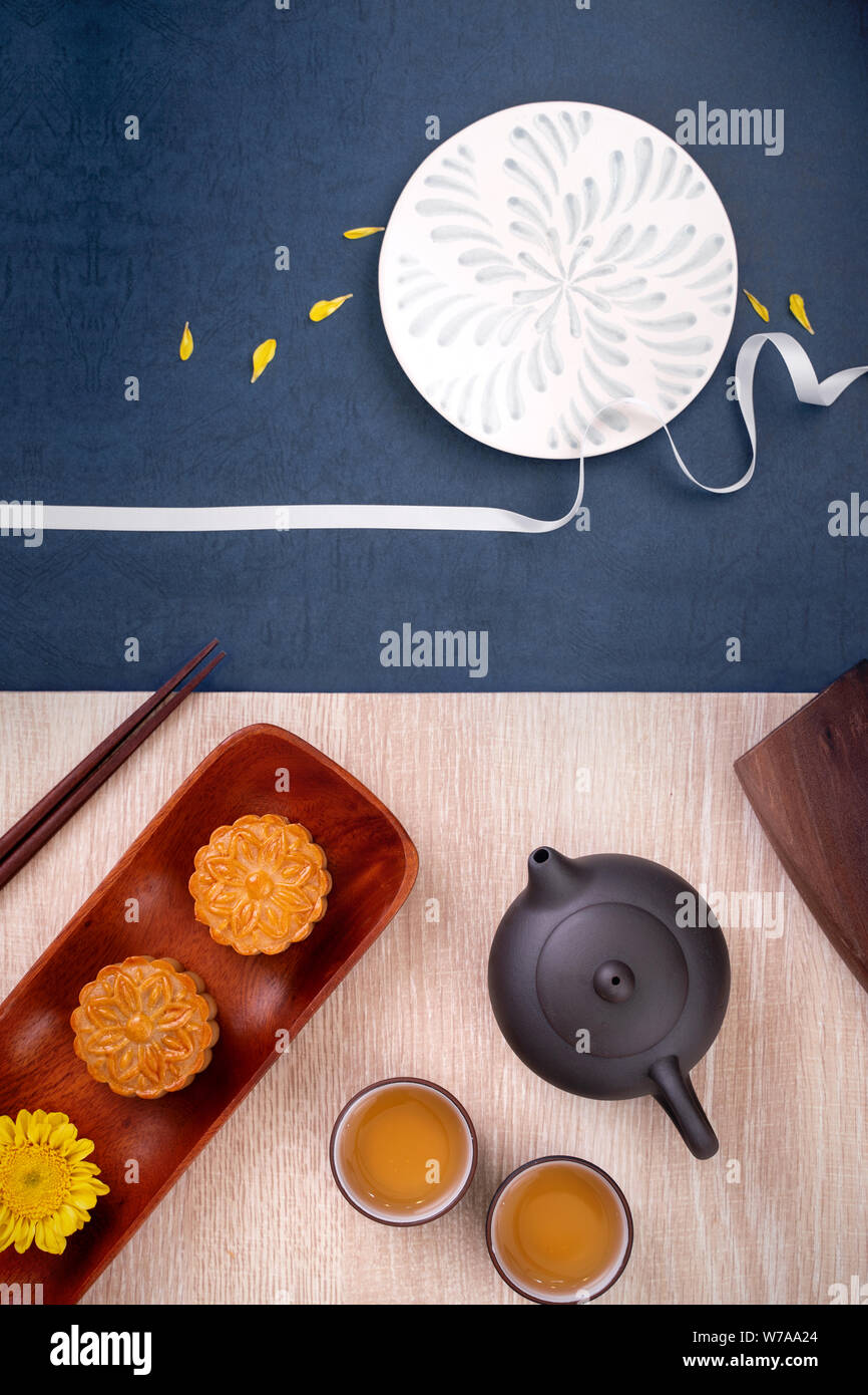 Creative Moon cake Mooncake design inspiration, enjoy the moon in Mid ...