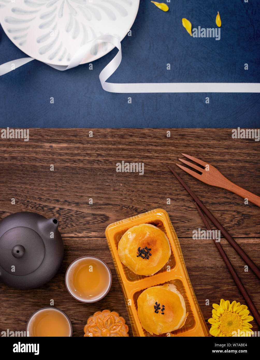 Creative Moon cake Mooncake design inspiration, enjoy the moon in Mid ...