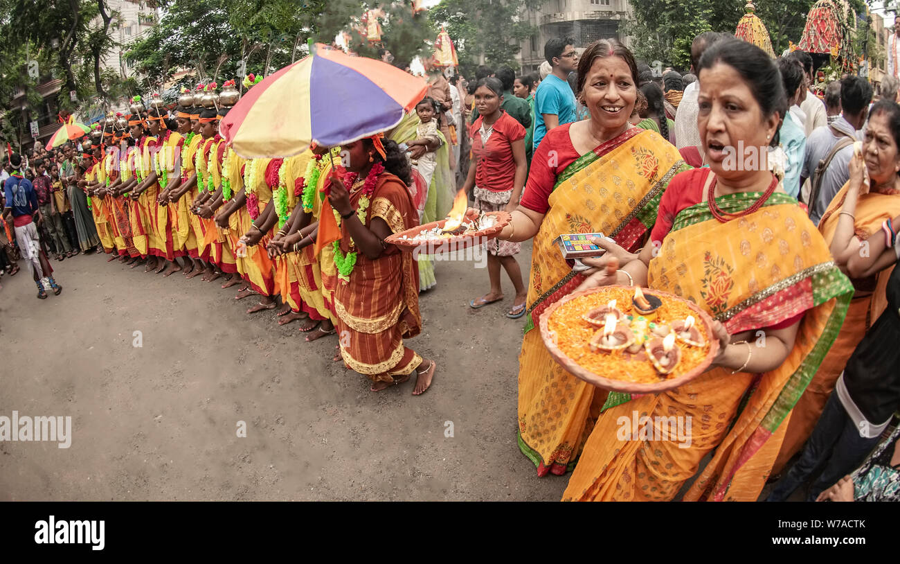 Santhal ritual hi-res stock photography and images - Alamy