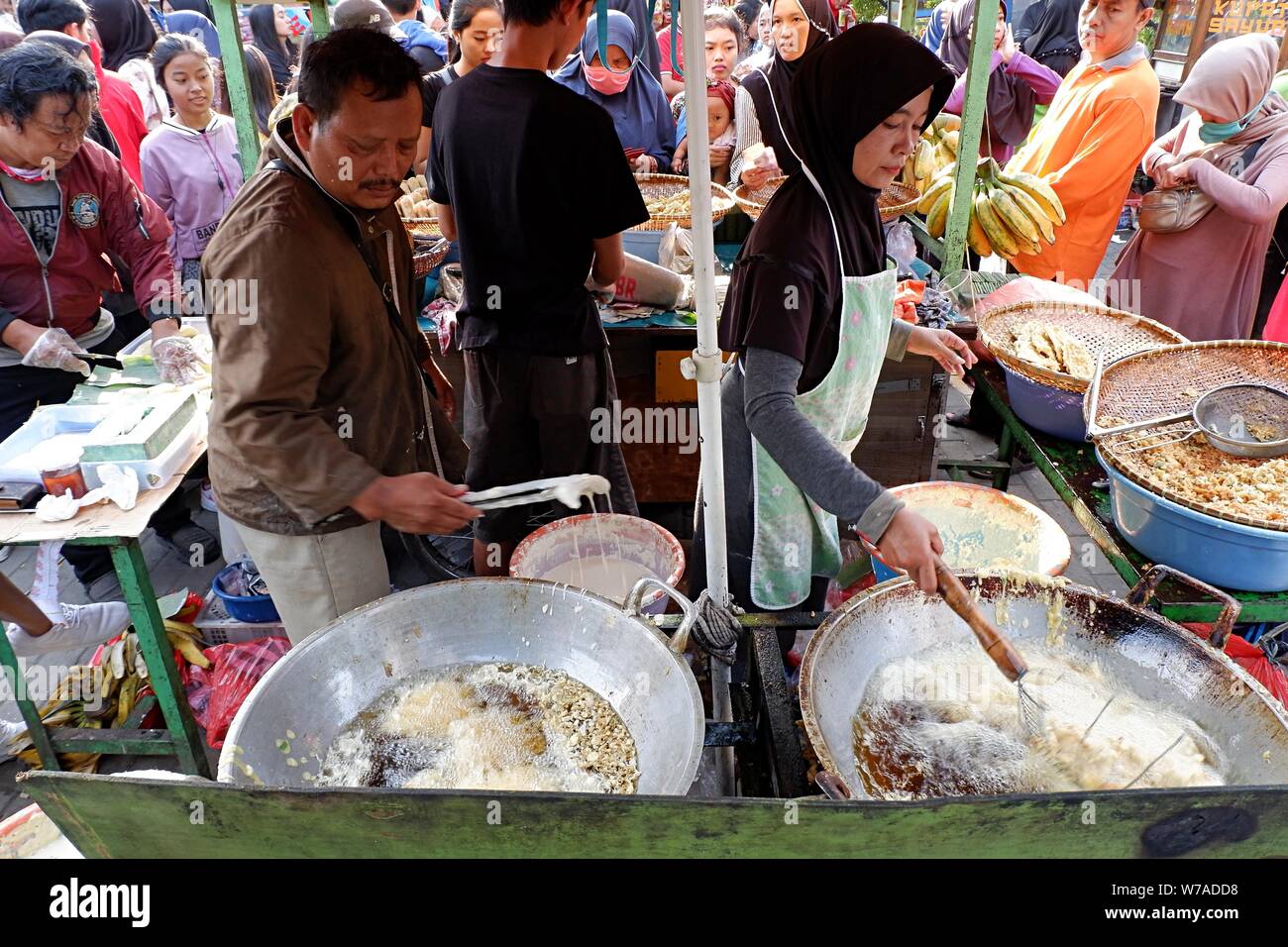 Each in its own booth hi-res stock photography and images - Alamy