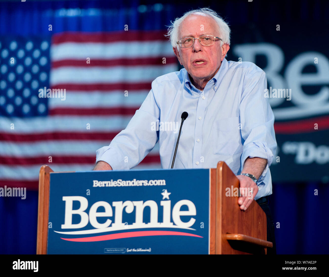 Universidad popular hi-res stock photography and images - Alamy