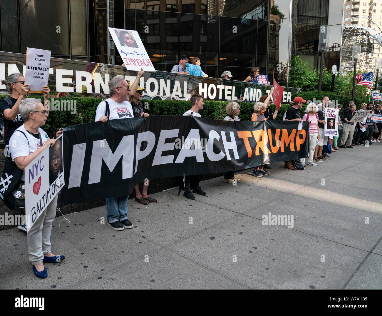 Rise and resist group hi-res stock photography and images - Alamy