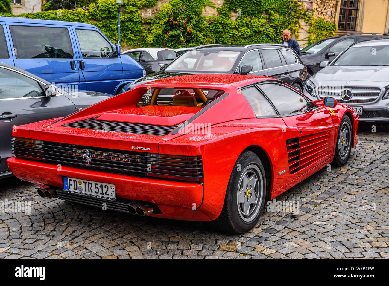 Ferrari testarossa 512 red hi-res stock photography and images - Alamy