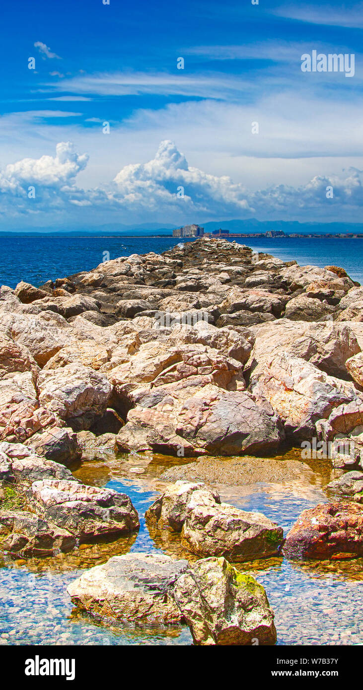 Old ruined jetty in sea hi-res stock photography and images - Alamy