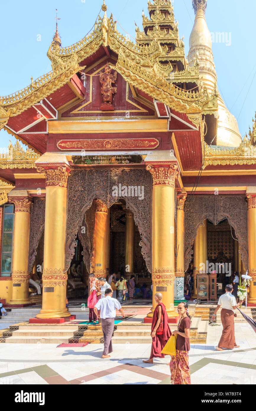 Sacred yangon temple hi-res stock photography and images - Alamy