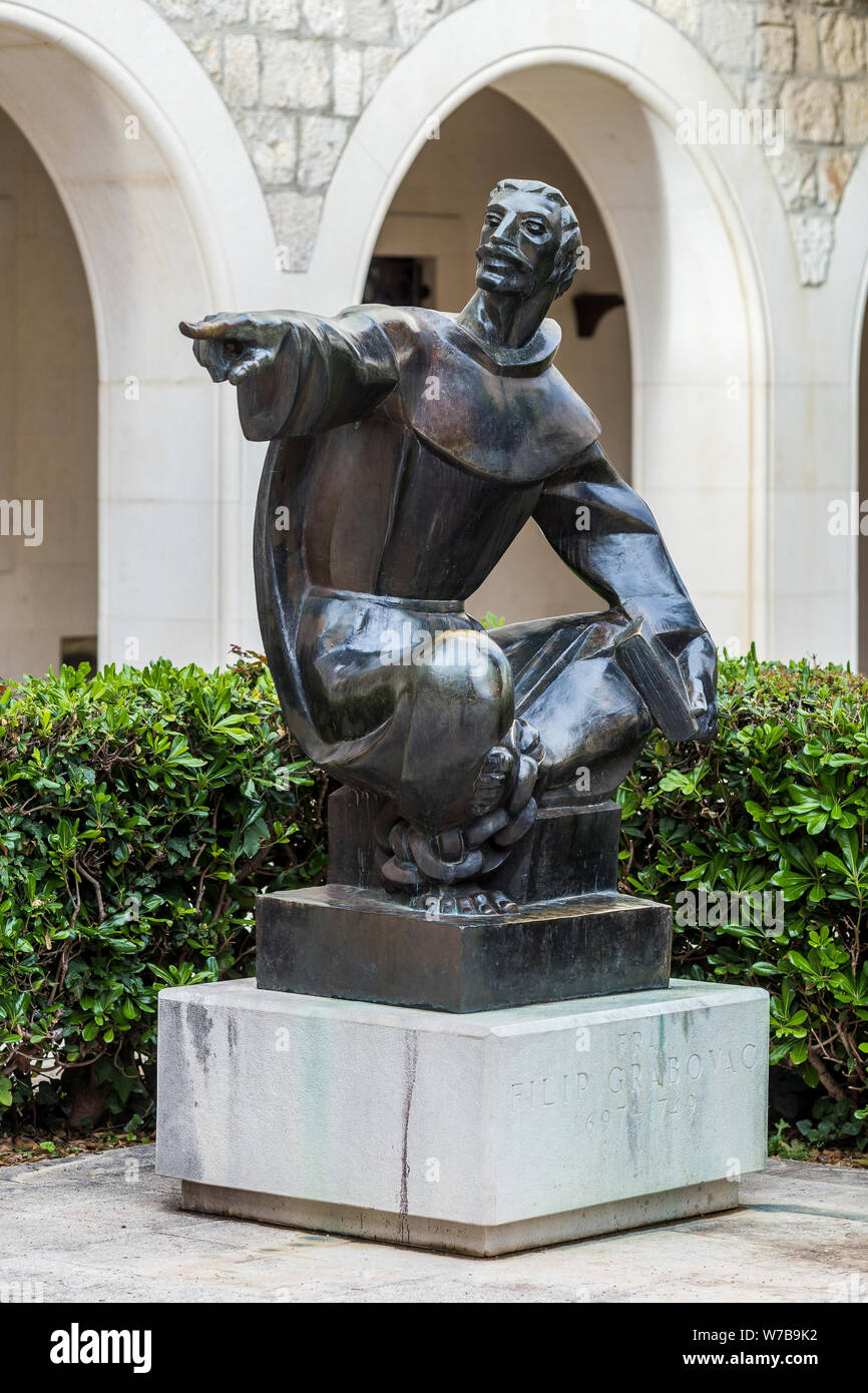 06 MAY 2019. Split, Croatia. Filip Grabovac statue. Monastery and ...