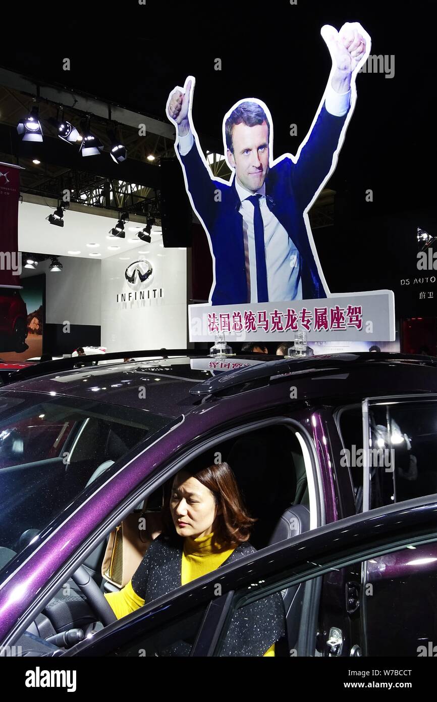 Emmanuel macron car hi-res stock photography and images - Alamy