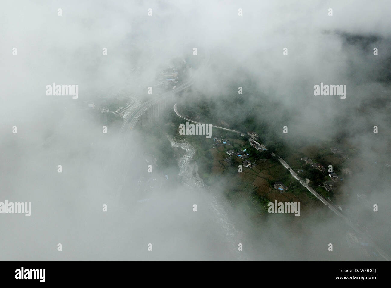 Ya'an xichang expressway hi-res stock photography and images - Alamy