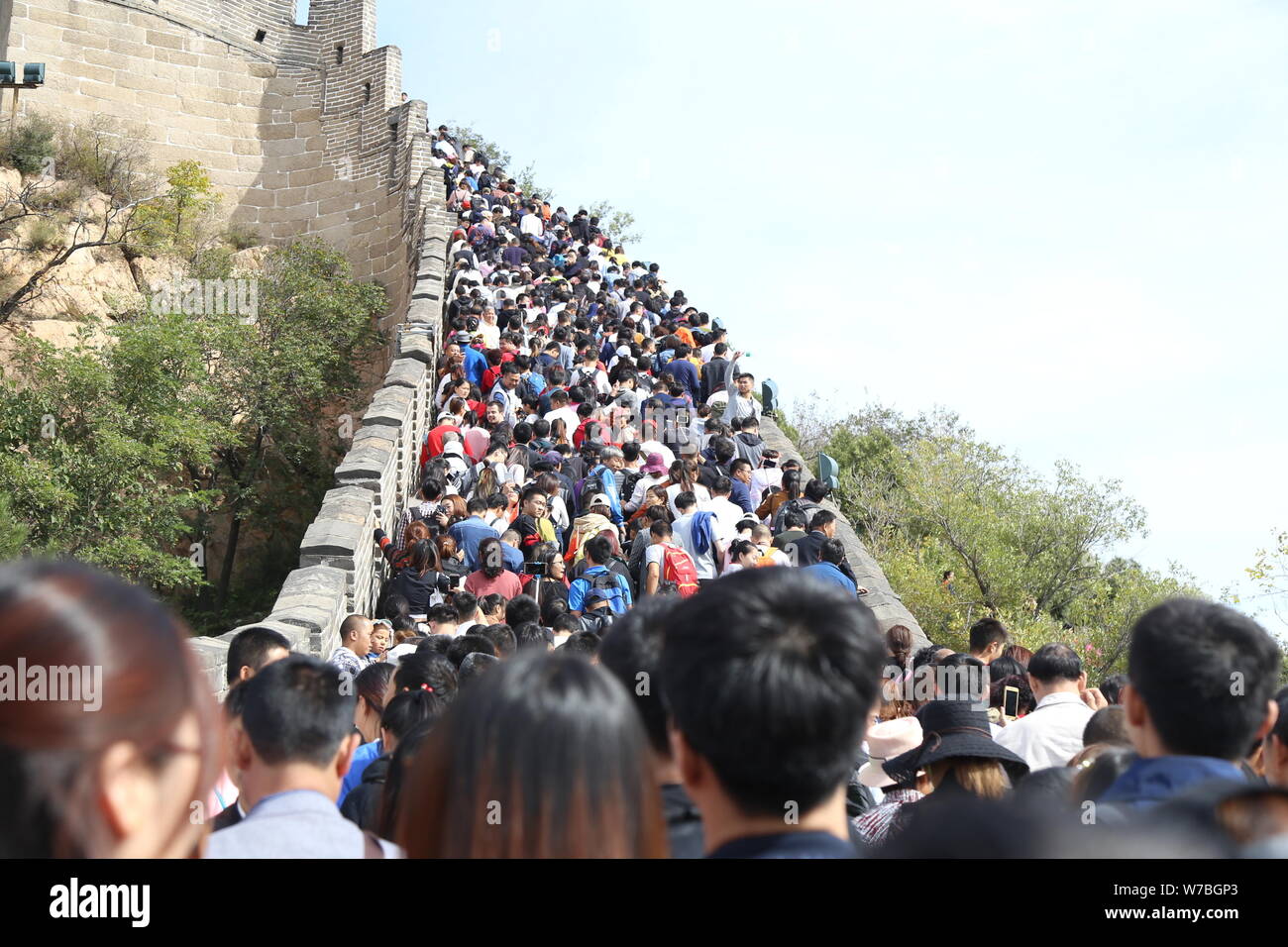 Tourists crowd the Badaling Great Wall during the National Day and Mid ...