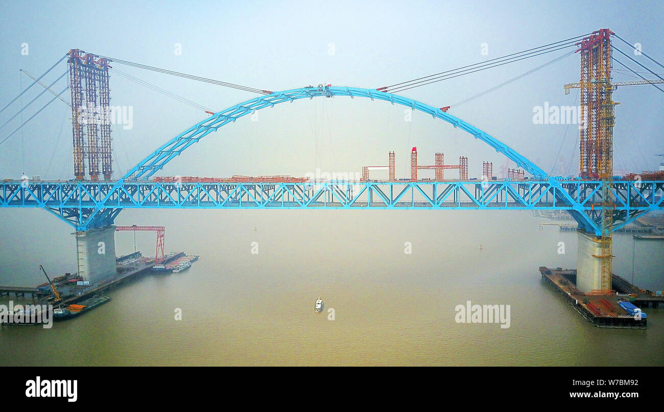 The main arch part of world's longest cable-stayed bridge, the Hutong ...