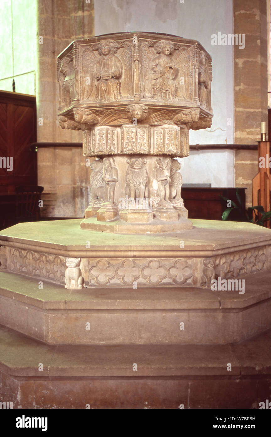 15th century font hi-res stock photography and images - Alamy
