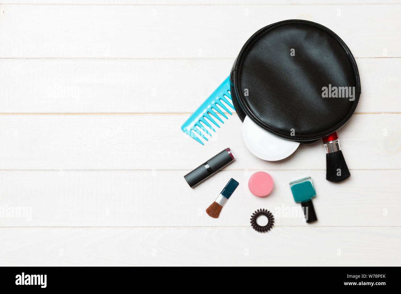 Cosmetics bag spilling hi-res stock photography and images - Alamy