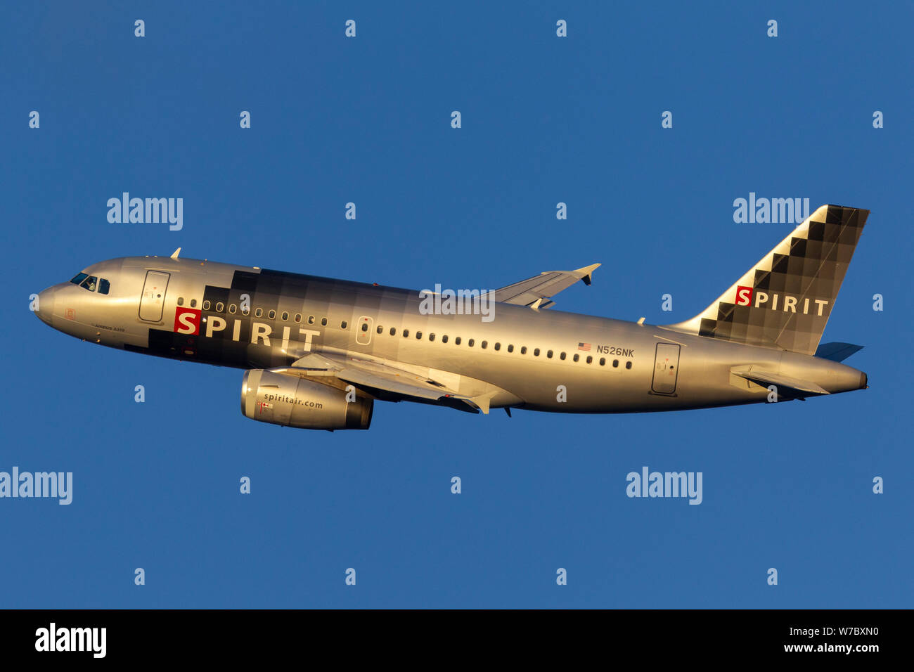 Spirit airlines airbus a319 hi-res stock photography and images - Alamy