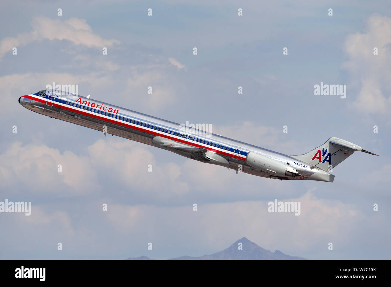 American Airlines McDonnell Douglas MD-82 airplane taking off from ...