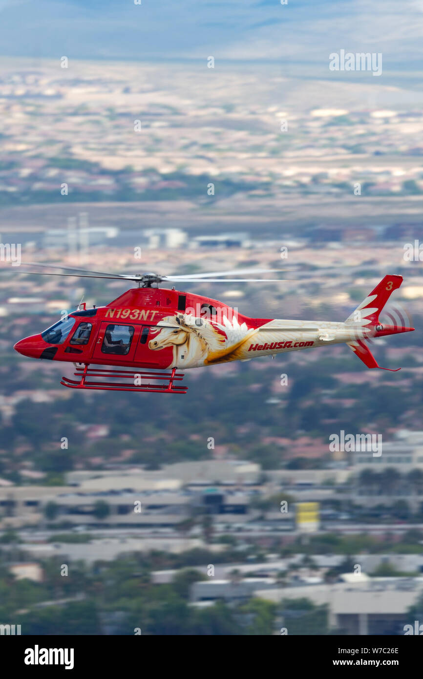 119 wing hi-res stock photography and images - Alamy