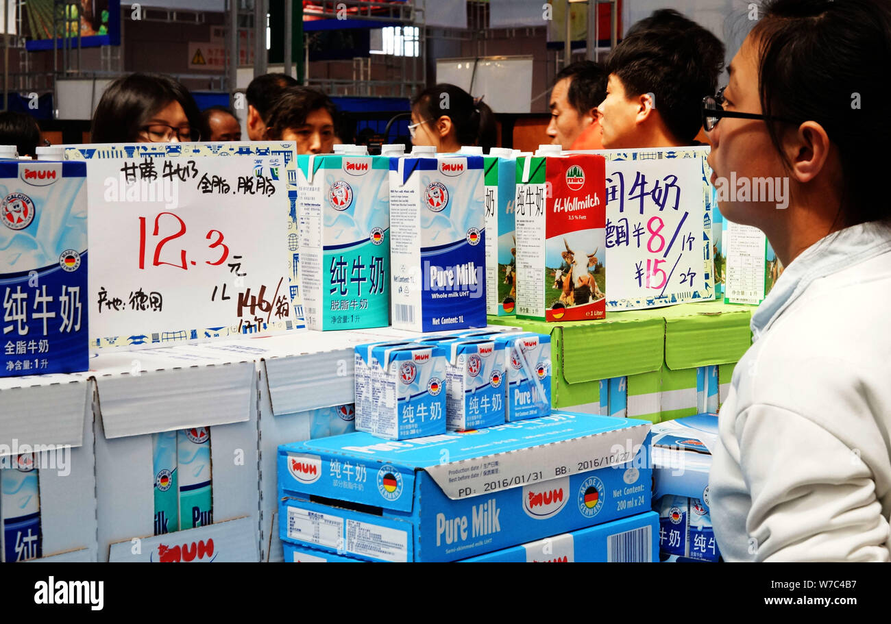 China Imported Milk High Resolution Stock Photography and Images - Alamy