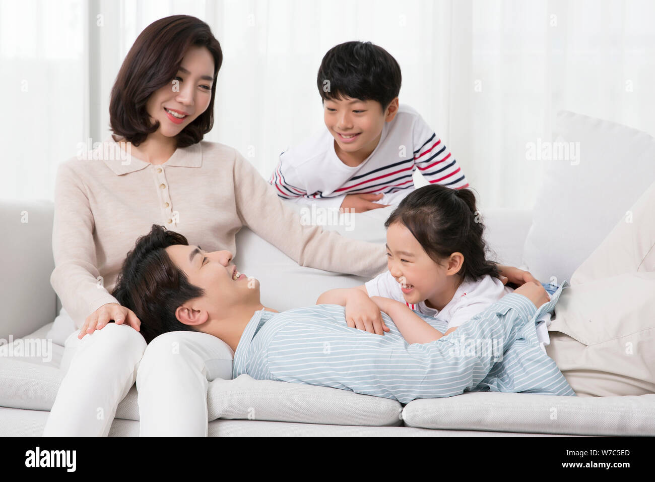 Happy and loving family 033 Stock Photo - Alamy