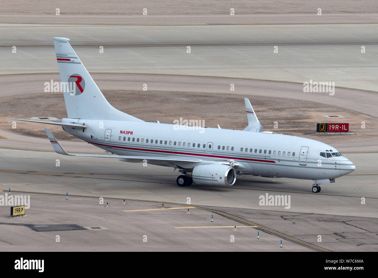Boeing 737-75V luxury business jet N43PR at McCarran International ...