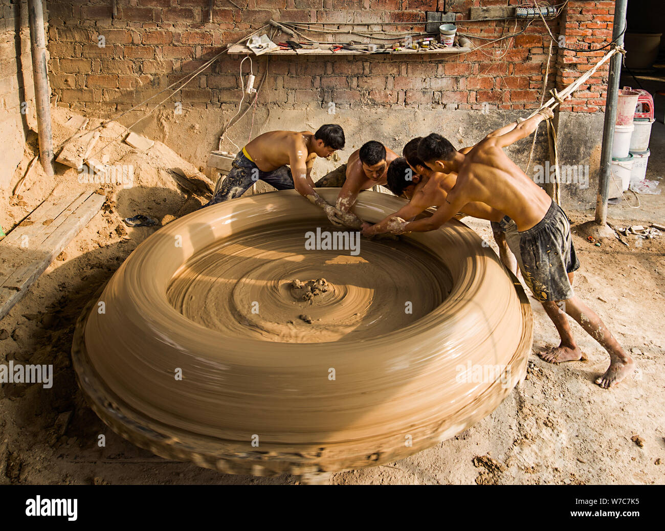 Cast in a mold hi-res stock photography and images - Alamy