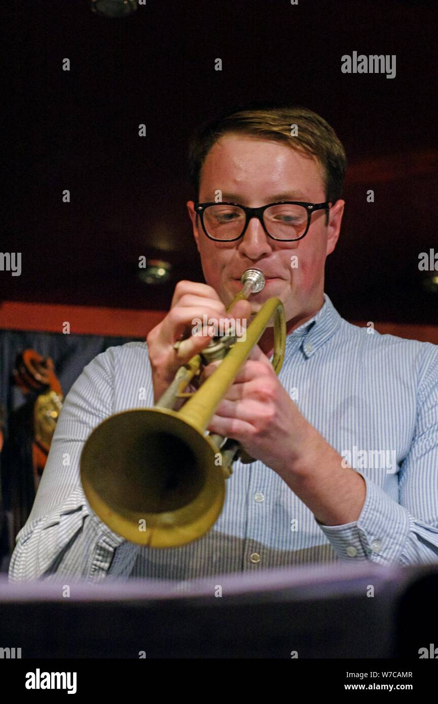 James davison hi-res stock photography and images - Alamy