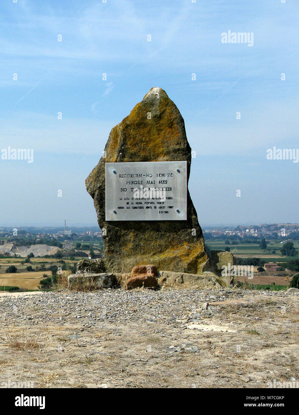 Monolith at the high point where the defense of the 'Tossal del Deu ...