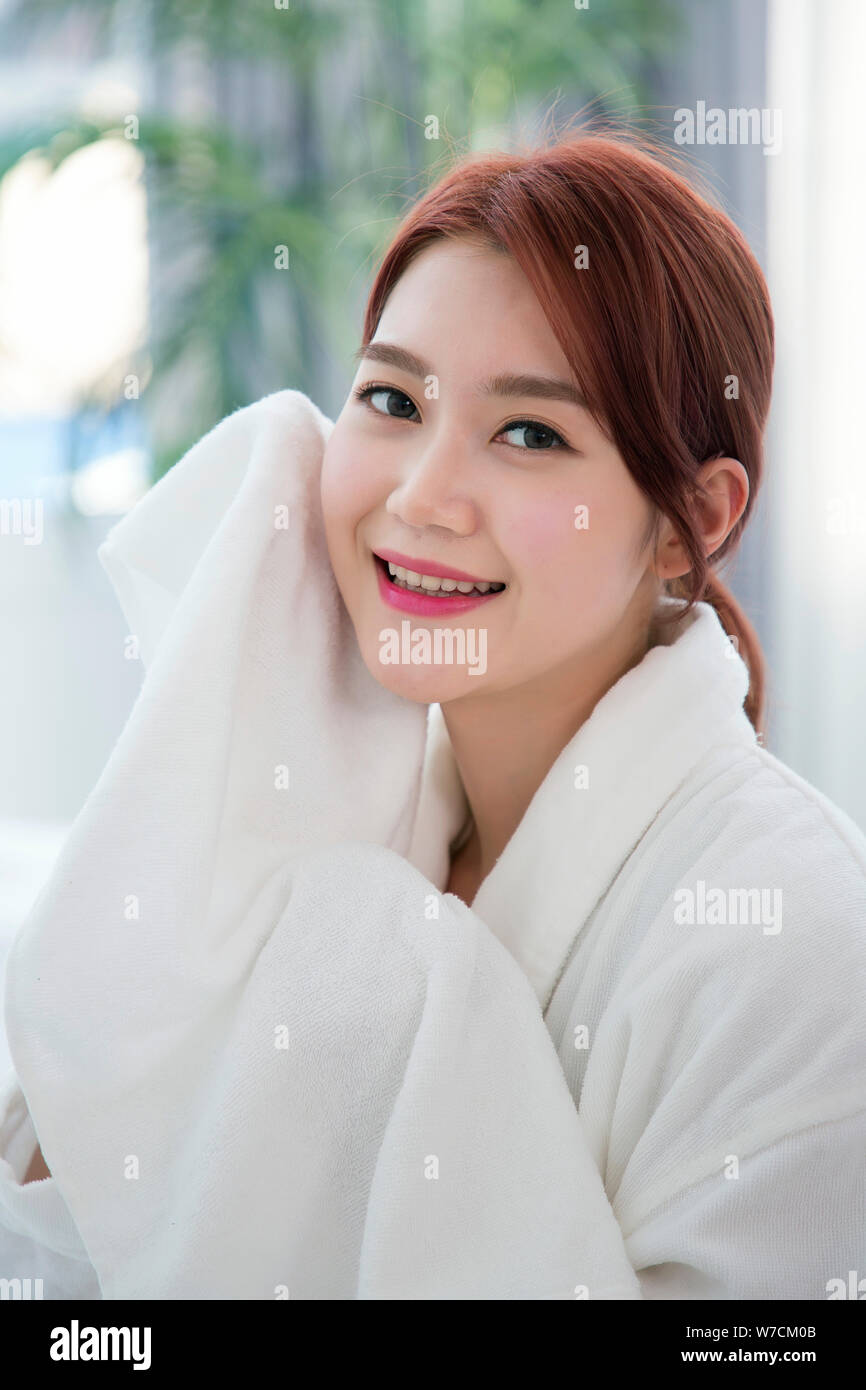 Attractive beautiful woman daily life 360 Stock Photo - Alamy