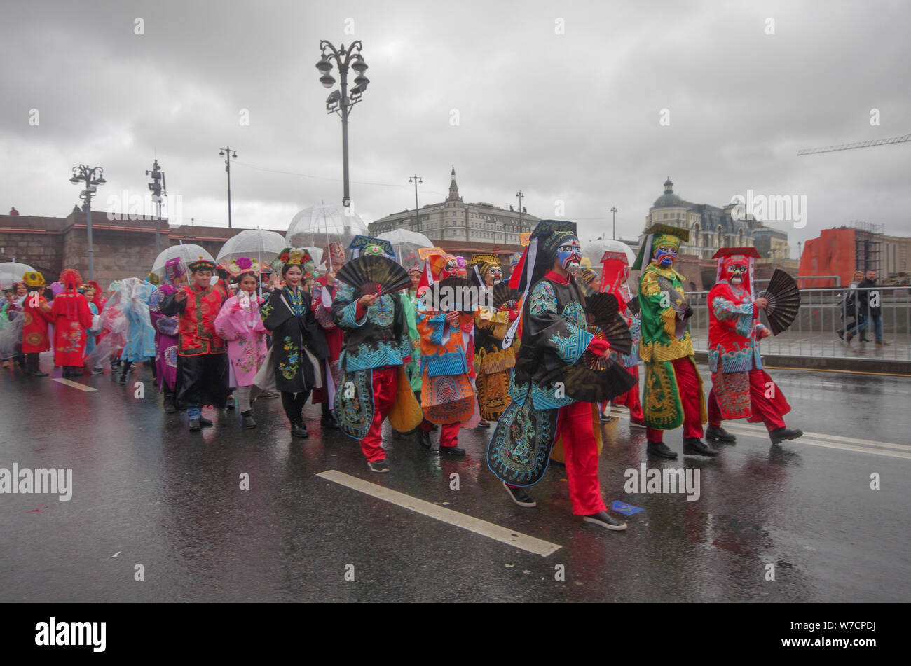 Chinese students show their traditional Chinese costumes during their ...