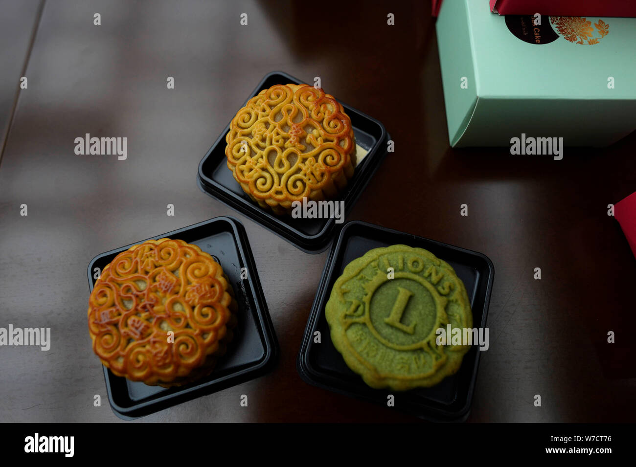 --FILE--Mooncakes made by a 3D mooncake-printing machine are on display ...