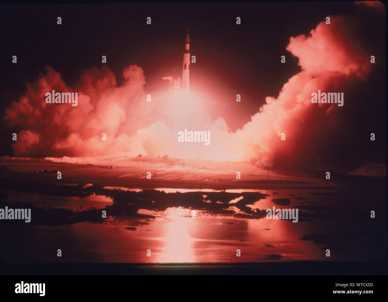 Apollo 17 launch hi-res stock photography and images - Alamy