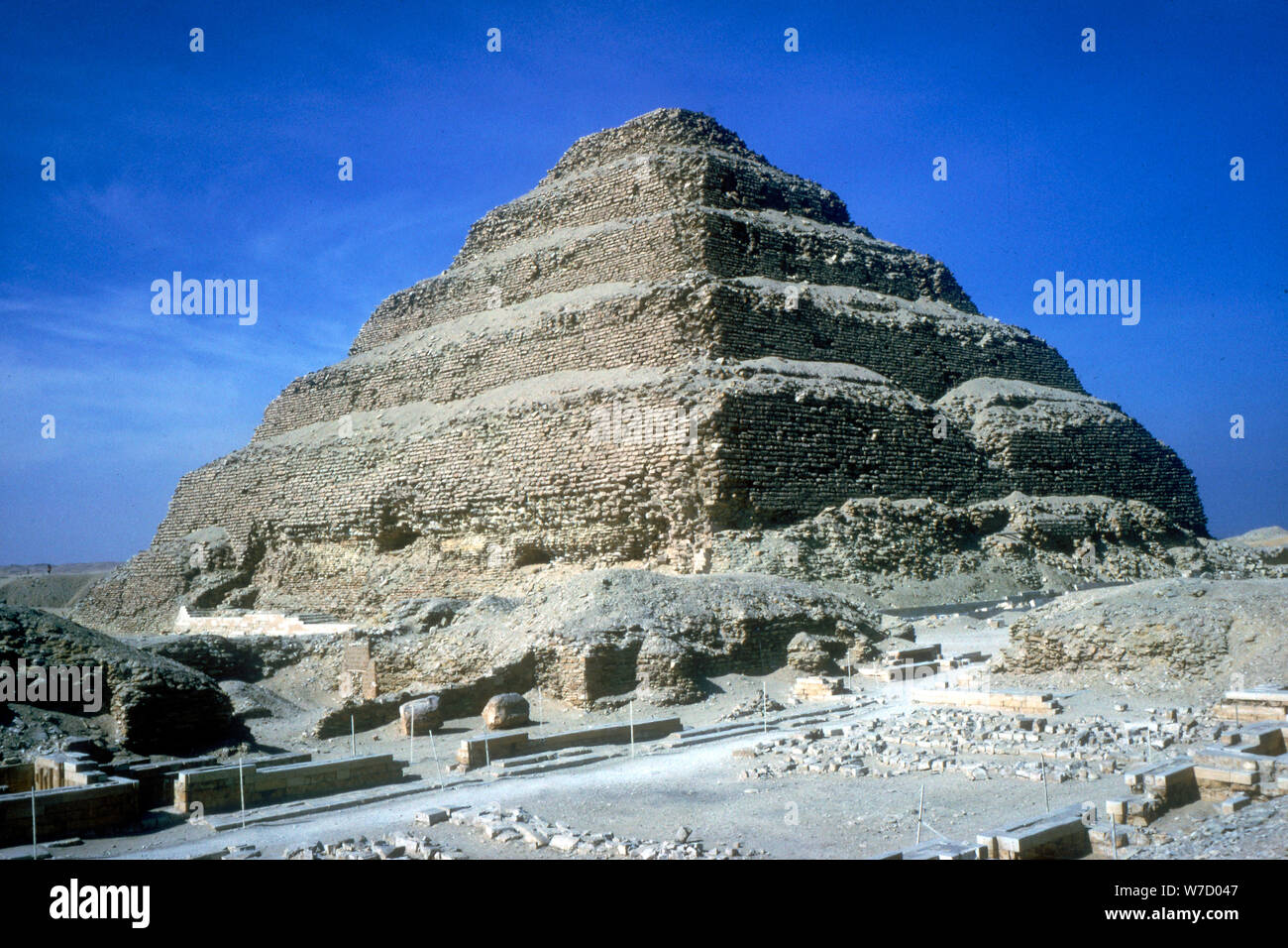 Step Pyramid of King Djoser (Zozer), Saqqara, Egypt, 3rd Dynasty, c2600 ...