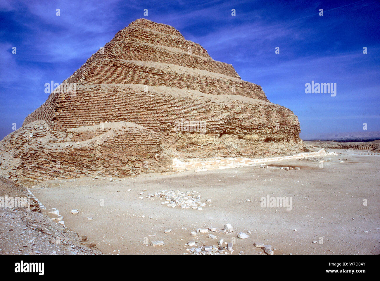 Step Pyramid of King Djoser (Zozer), Saqqara, Egypt, 3rd Dynasty, c2600 ...