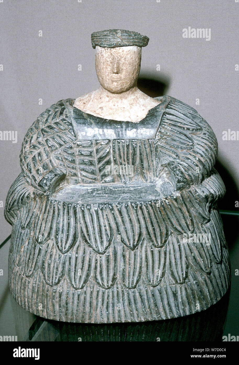 The Princess of Bactria wearing a Kaukenes dress, Bactrian, Late 3rd ...