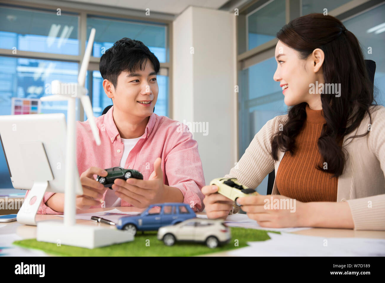 Office life concept, two asian business partners working in office 435 ...