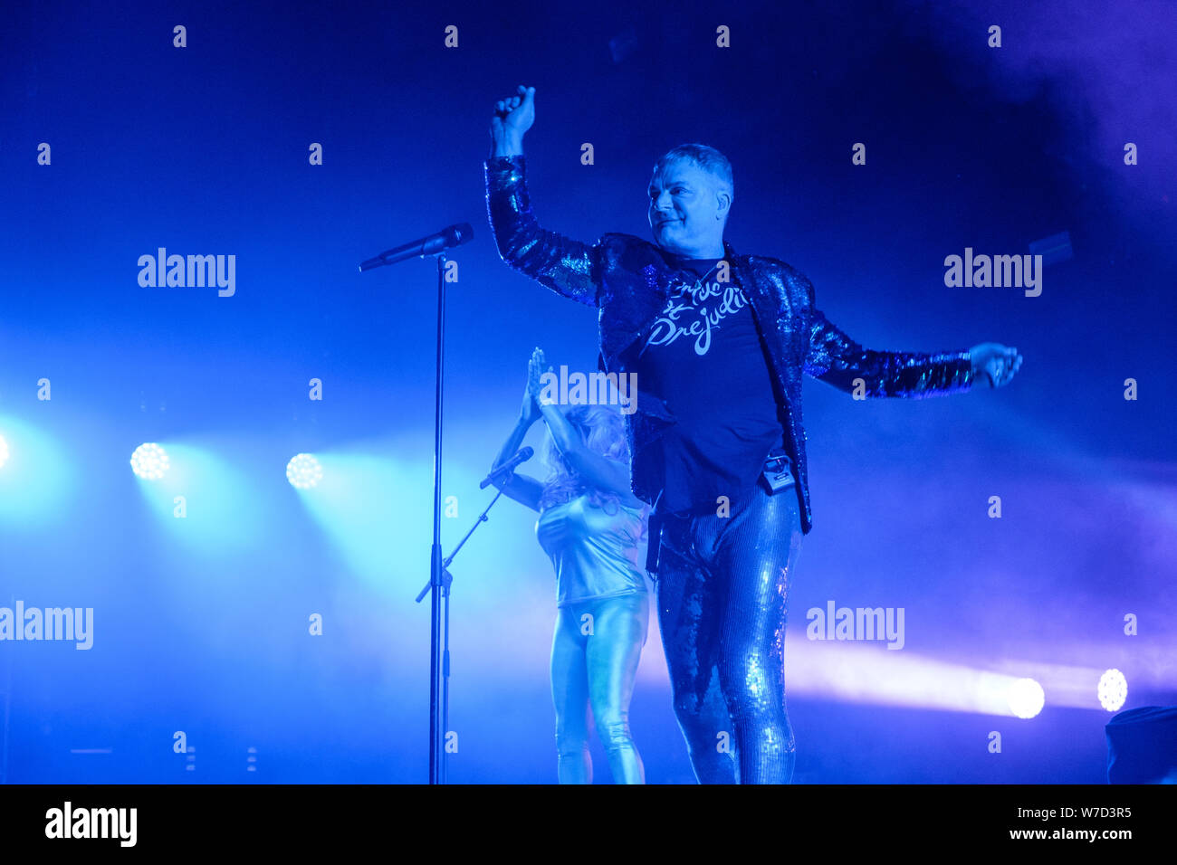 Erasure band hi-res stock photography and images - Alamy