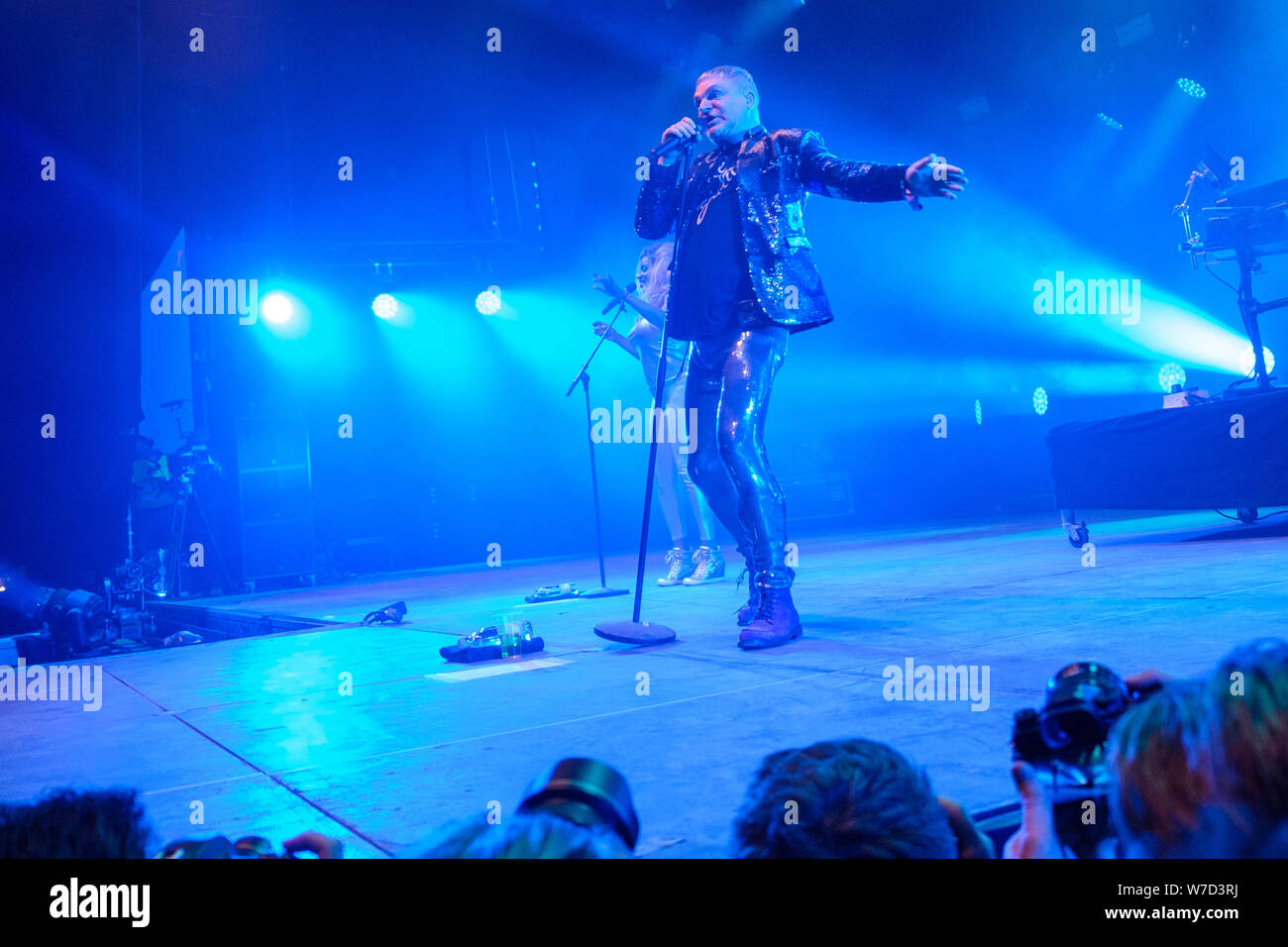 Erasure band hi-res stock photography and images - Alamy