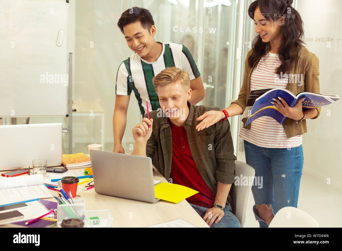 Online lesson hi-res stock photography and images - Alamy